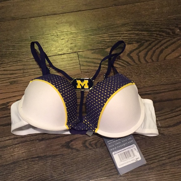 wearnuyu | Intimates & Sleepwear | Demi Nukini Bra | Poshmark